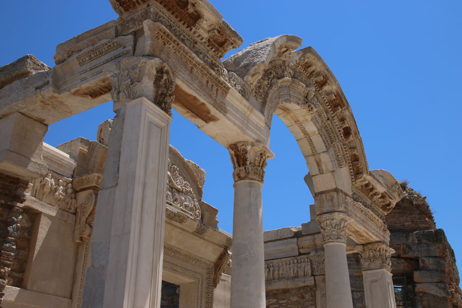 Ephesus Izmir: Top 10 Things to See in the Ancient City
